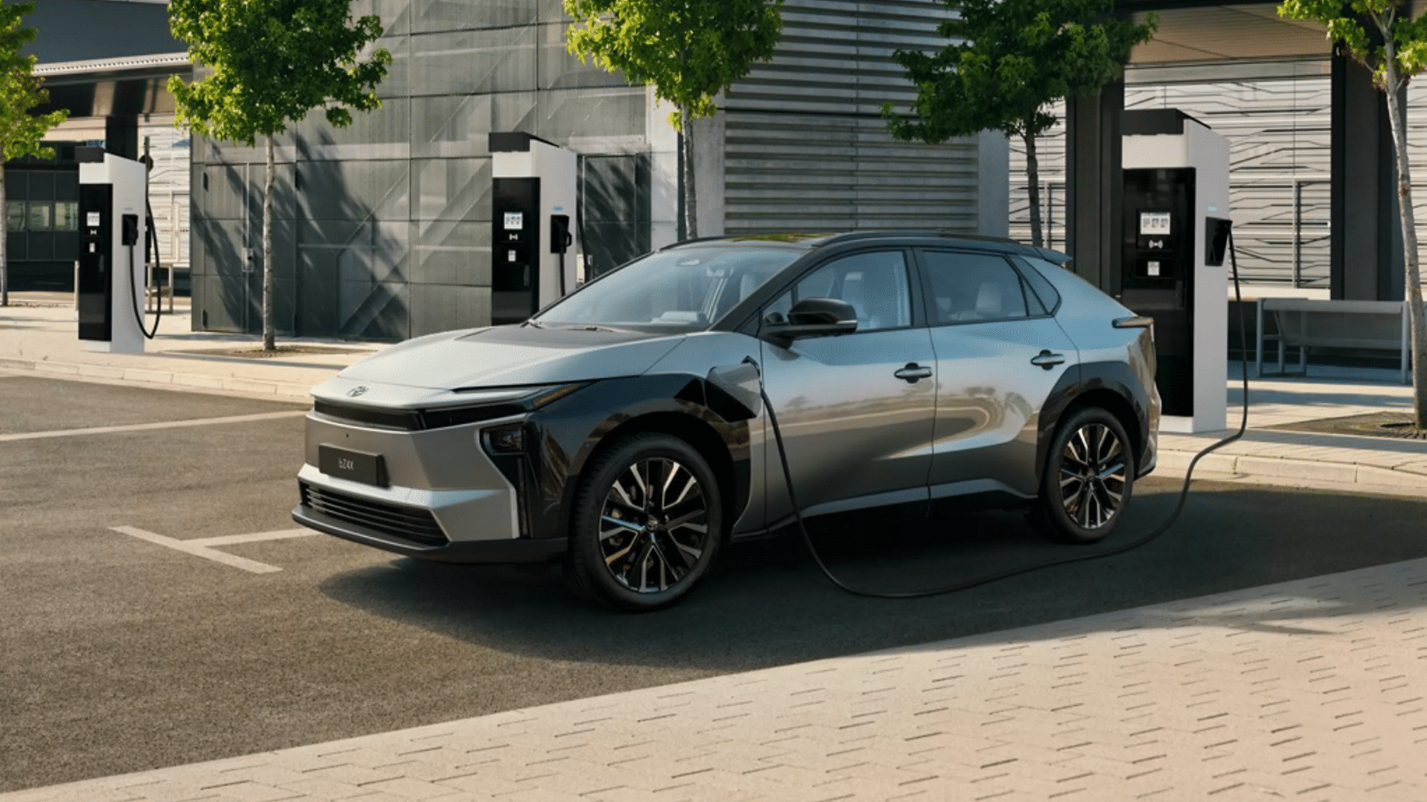 Naujasis visiškai elektrinis Toyota bZ4X - Autotoja
